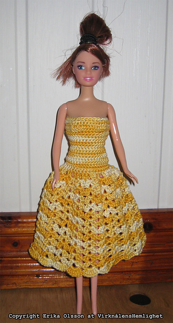 Ravelry: Barbiedress Pia pattern by Erika Olsson