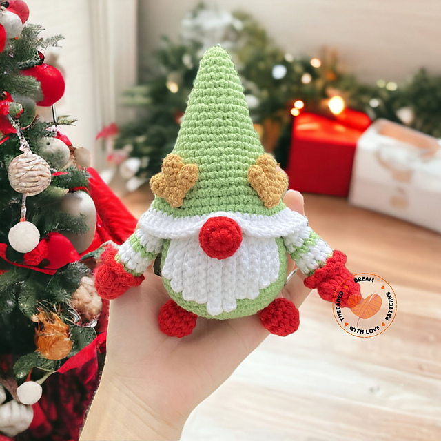Ravelry: Gnomes Christmas pattern by Emily Dang