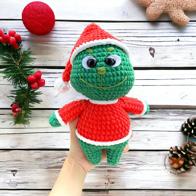 Ravelry: Grinch Christmas Plushie pattern by Emily Dang