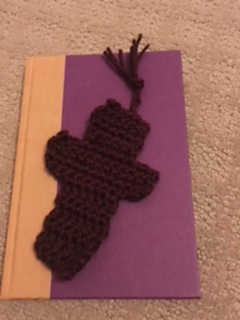 Ravelry: Cutesy Cross pattern by Lil' Owl Designs