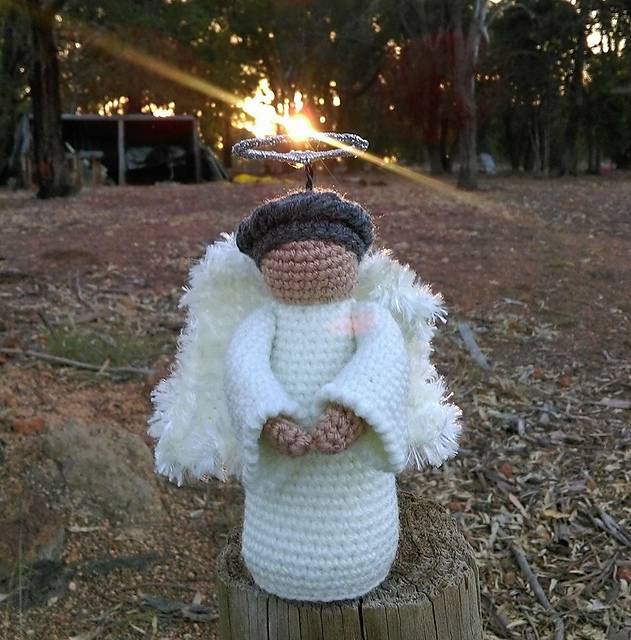 Ravelry: LindaDavie's 'Heavenly Sunbeam Angel'