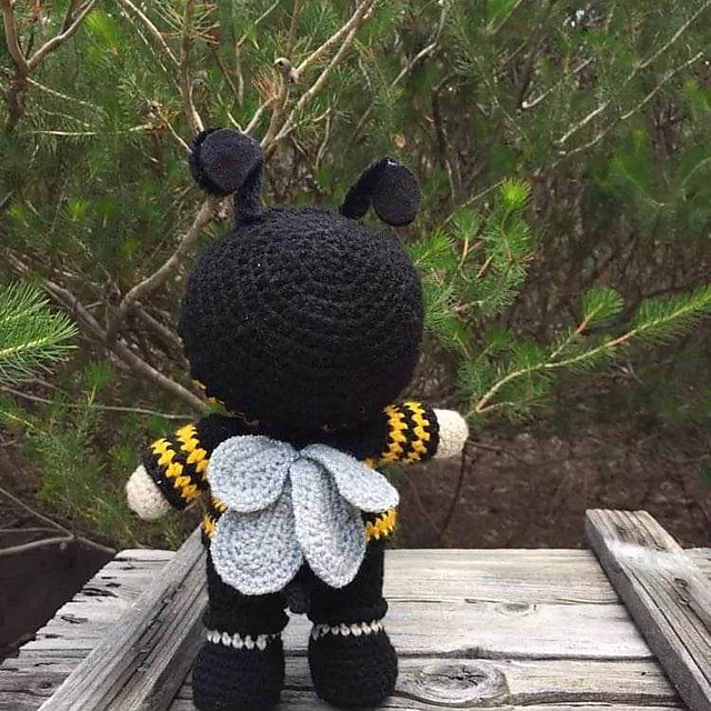 Ravelry: LindaDavie's Barnabee the Bee