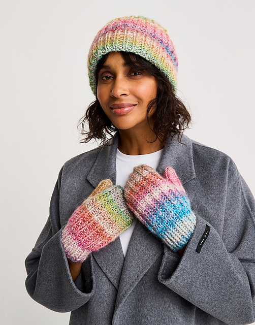 Ravelry: 10808 Marbled Hat and Mittens pattern by Sirdar