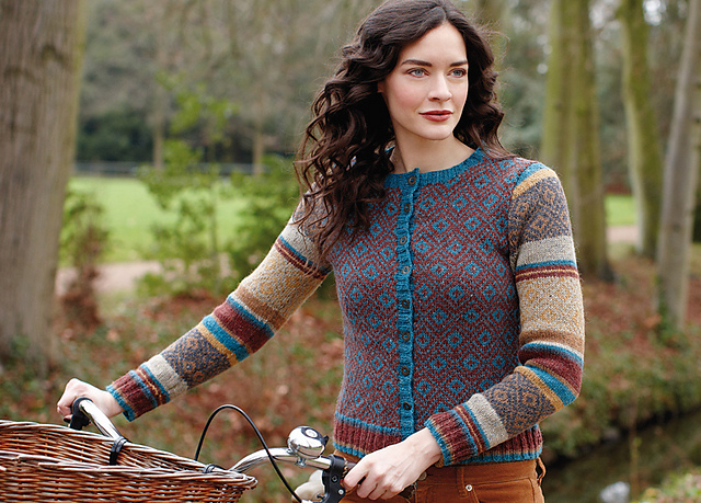 Ravelry: Eliot pattern by Lisa Richardson