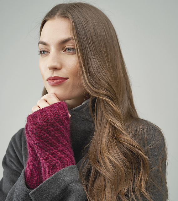 Ravelry: Margot Fingerless Mitts pattern by Georgia Farrell