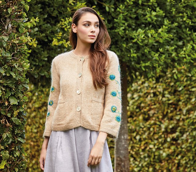 Ravelry: Deanna pattern by Lisa Richardson