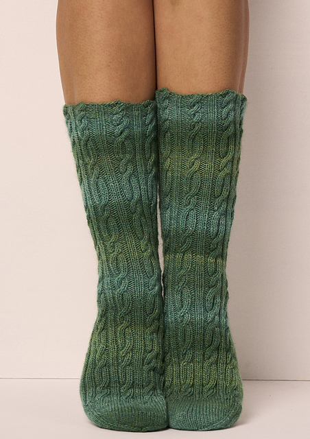 Ravelry: Twist & Shout pattern by Kate Atherley