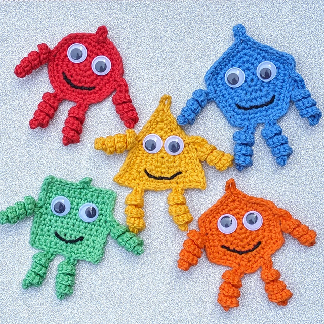 Ravelry: Shape Pals pattern by Linda Woodthorpe