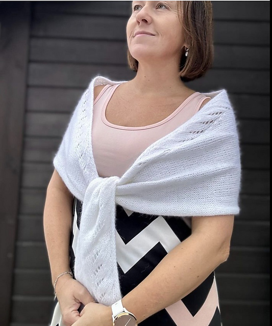 Ravelry: Sienna sjal pattern by Linda Bjorvand