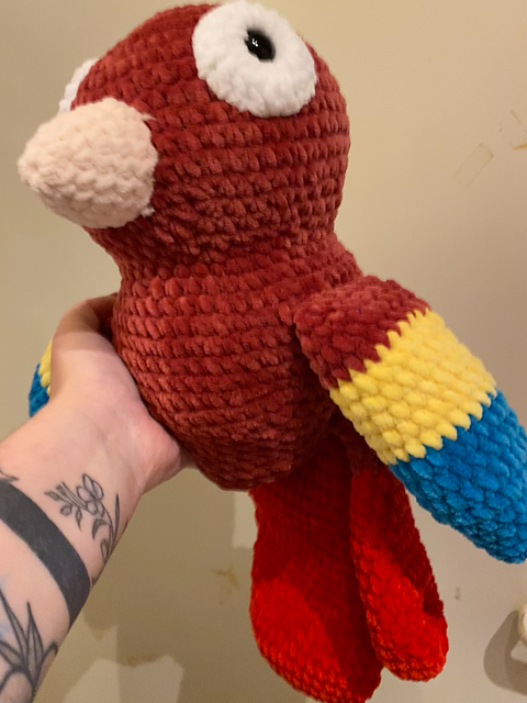 Ravelry: Macaw bird pattern by Linette Trampedach