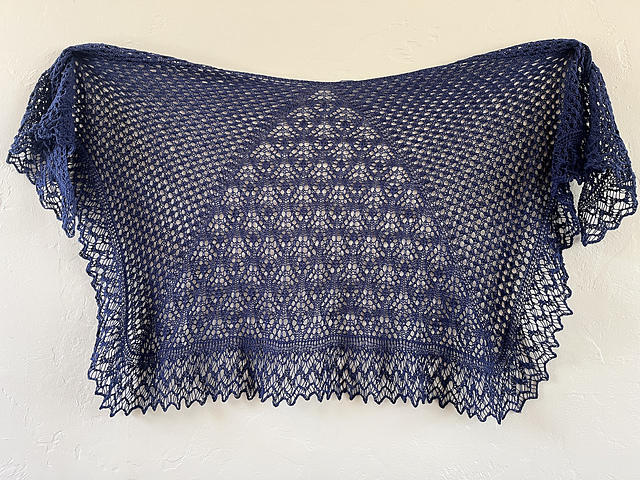 Ravelry: Sands of Sight pattern by Linette Grayum