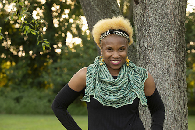 Ravelry: Crescent Beach Shawl pattern by Linette Grayum