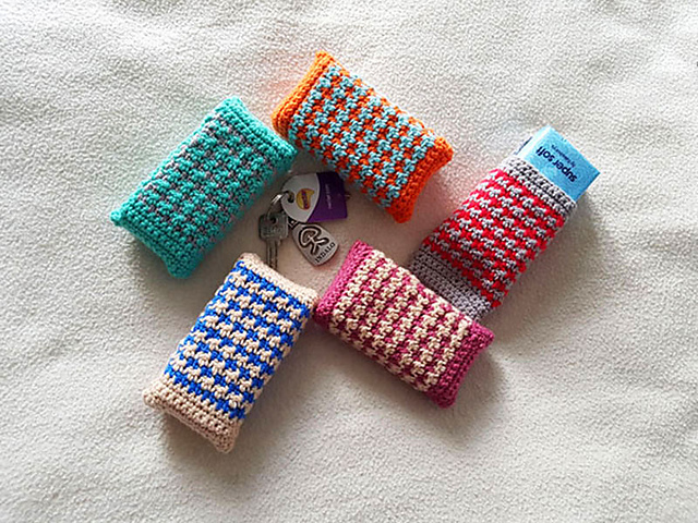 Ravelry: Pocket Tissue Pack Cover (Crochet) pattern by Barbara Clarkson