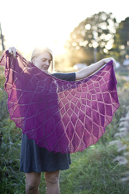 Ravelry: Dahlia pattern by Linnea Ornstein