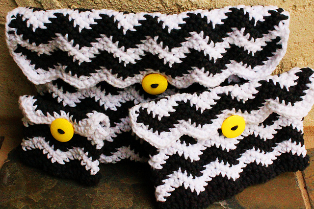 Ravelry: Chevron Bag Set pattern by Lindsey Carr