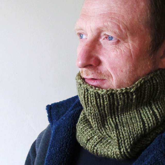 Ravelry: Mr. Cowl pattern by Dani Sunshine
