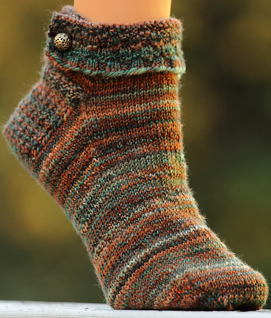 Ravelry: Progressive Socks pattern by Lisa Ellis