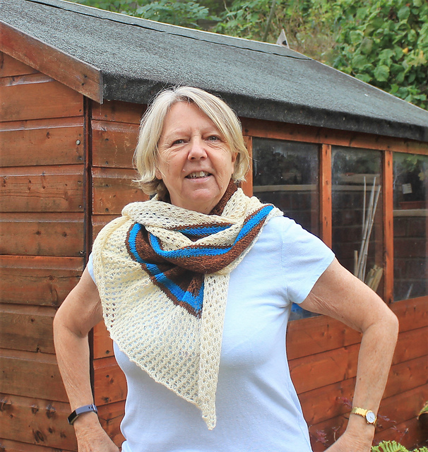 Ravelry: Anascrecca Shawl pattern by Lisa Featherstone