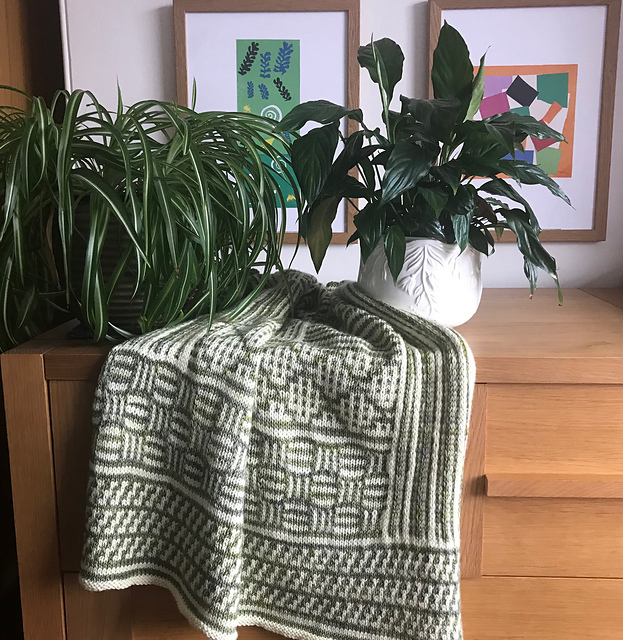 Ravelry: Baby Cabin pattern by Lisa Featherstone