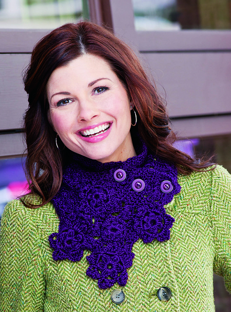 Ravelry: Buttons & Blooms pattern by Lisa Gentry
