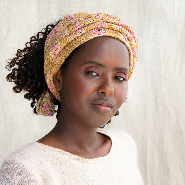 Ravelry: Rose Buds pattern by Lisa Renner