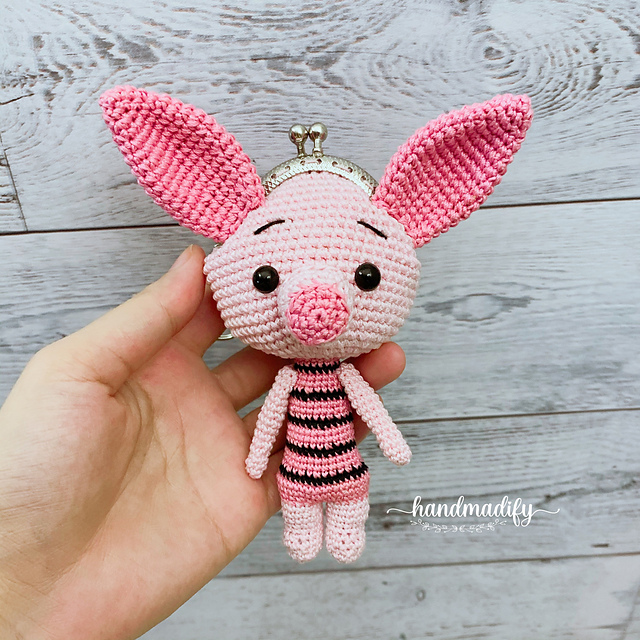 Ravelry: Piglet Coin Purse pattern by Trang Minh