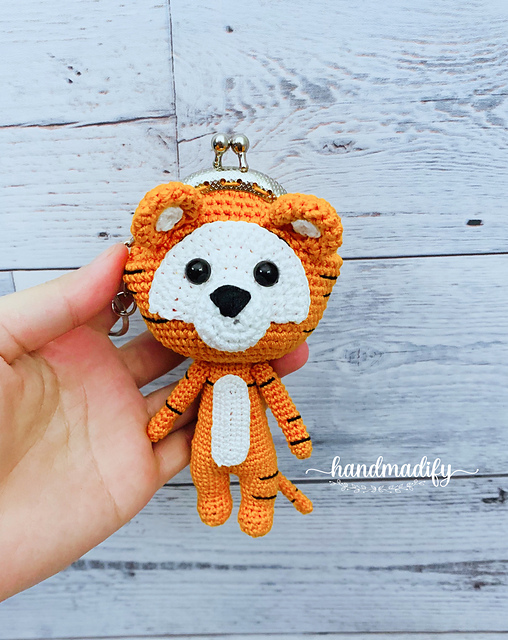Ravelry: Tiger Coin Purse pattern by Trang Minh