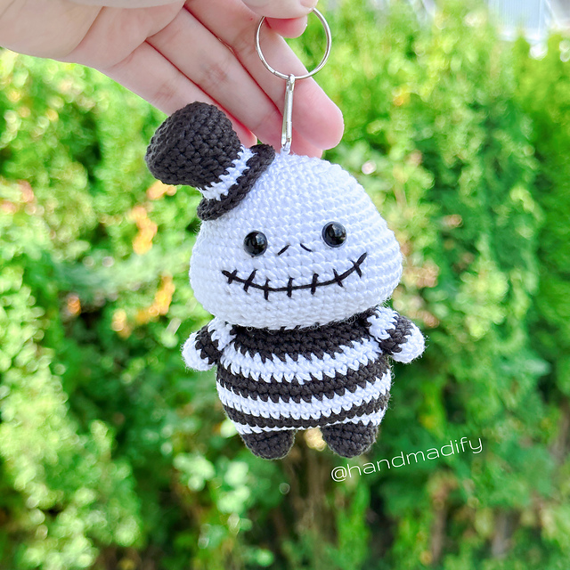 Ravelry: Jack Skeleton Keychain pattern by Trang Minh