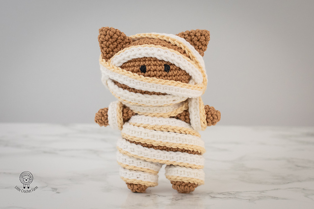 Ravelry: Cat Mummy amigurumi pattern by Ana Carolina Figueiredo