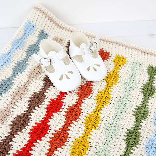 Ravelry: Arthur Blanket pattern by Little Doolally