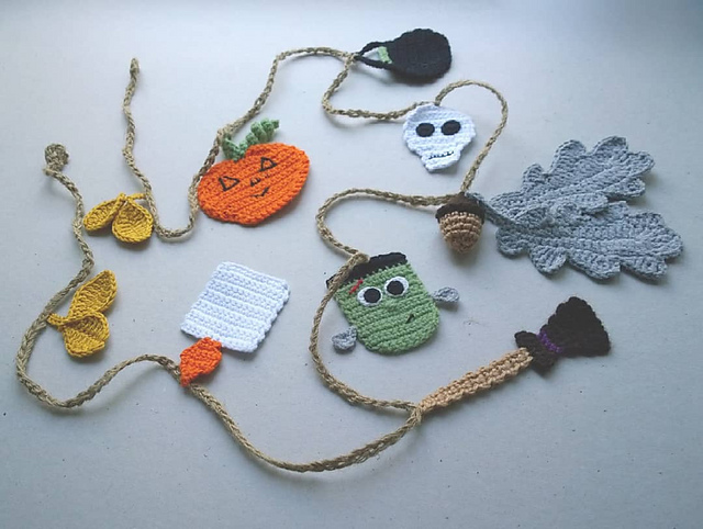 Ravelry: Garland "Halloween" pattern by Kuvaeva Xenia