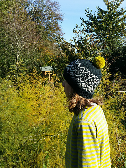 Ravelry: LittleQuietGreen's Aspis Hat