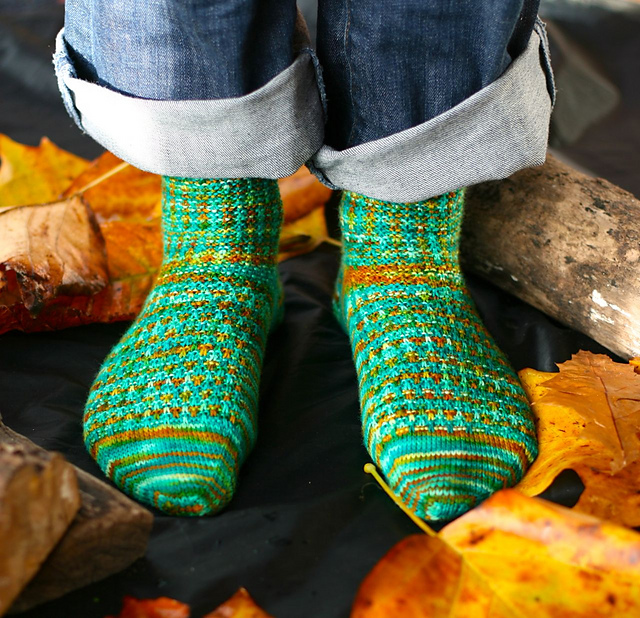 Ravelry: Pyrite pattern by Carol Feller