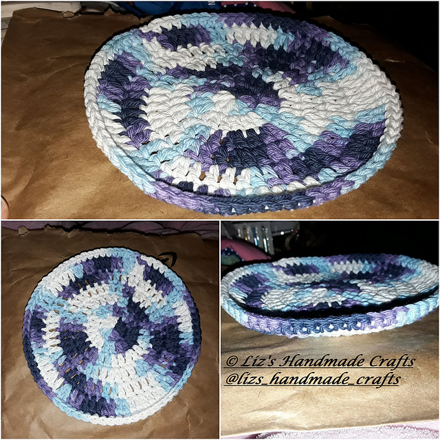 Ravelry: Curved Edge Coaster pattern by Liz Deyoung