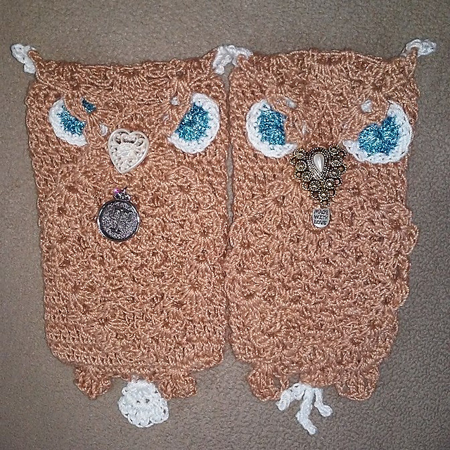 Ravelry: LizzieN03's 2 Hoot-Hoot Cell Phone Holders