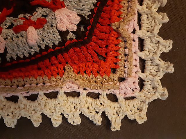 Ravelry: Teardrop Border pattern by Loewenzahm and Mario Freak Design Team