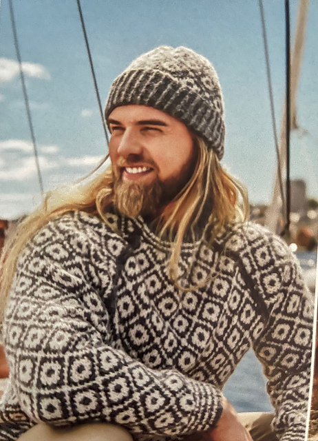 Ravelry: Windböen-Mütze pattern by Lasse L. Matberg