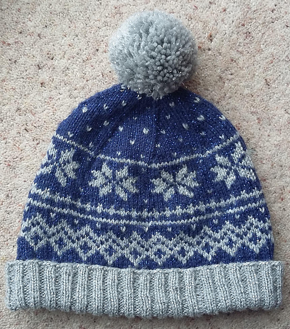 Ravelry: Snowflake hat pattern by LolaC101