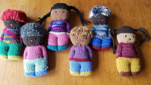 Ravelry: Pocket Peace Pals pattern by Carole Neely