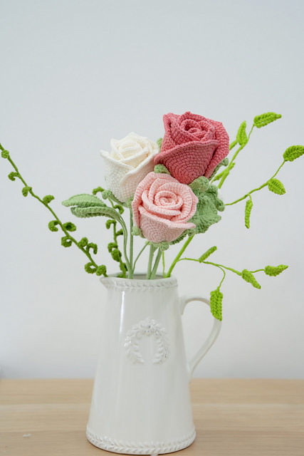 Ravelry: Crochet Wineglass Rose Flower pattern by Loopara Crochet