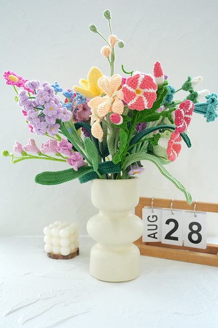 Ravelry: 41 Small Crochet Flower pattern by Loopara Crochet