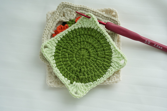 Ravelry: Crochet Circle Granny Square pattern by Loopara Crochet
