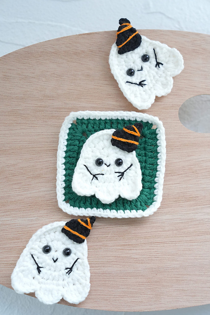 Ravelry: Crochet Ghost Granny Square pattern by Loopara Crochet