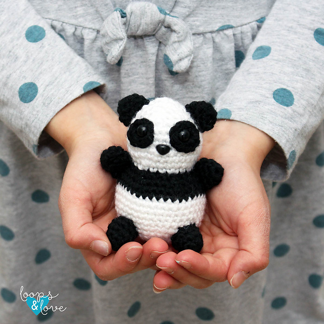 Ravelry: Mini Panda pattern by Loops and Love Crochet