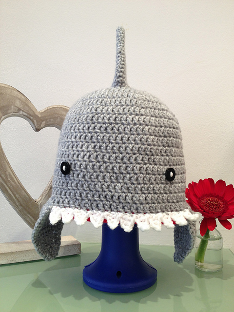 Ravelry: Shark Hat pattern by Loopy Needles