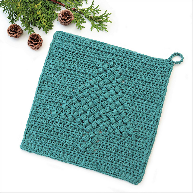Ravelry: Christmas Tree Washcloth pattern by Loopy Handmade