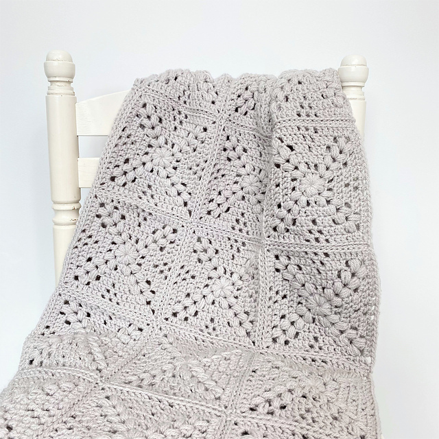 Ravelry: Lanta Throw pattern by Loopy Handmade
