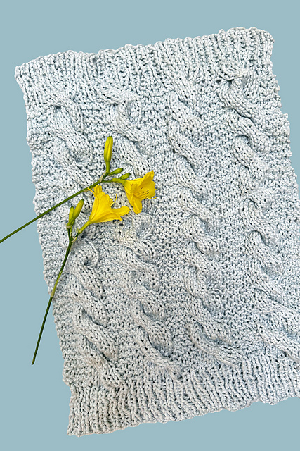 Ravelry: Classic Cable Baby Blanket pattern by Loopy Mango