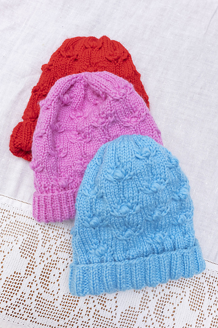 Ravelry: Dream Bobble Beanie pattern by Loopy Mango