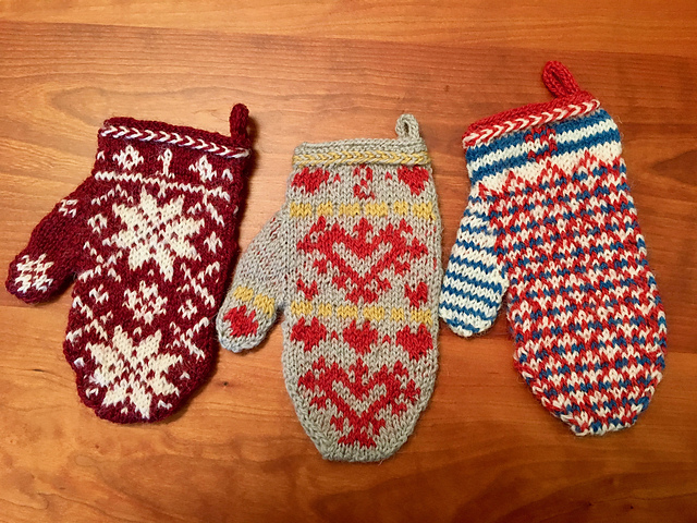 Ravelry: Loranel's Mitten Garland Advent Calendar
